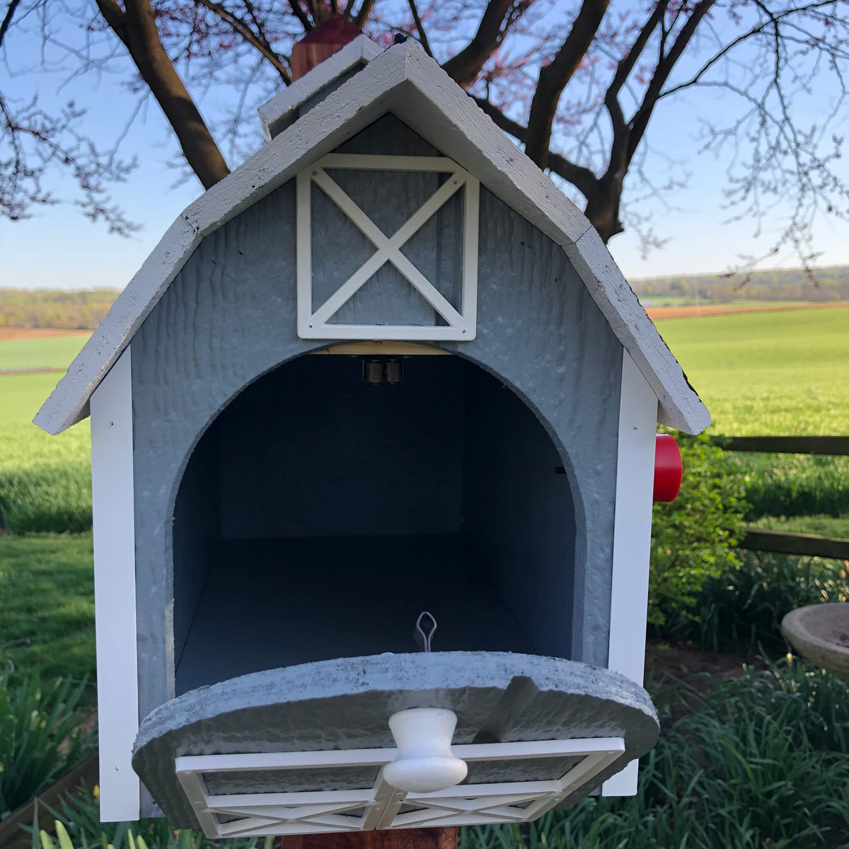 Traditional Barn Style Mailbox | Unique Rustic Outdoor Decor | K0002 ...