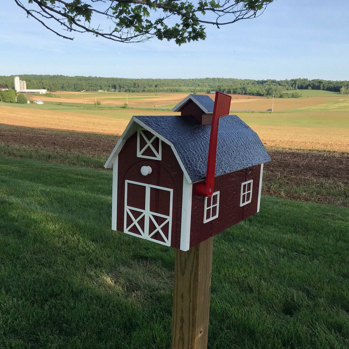 Traditional Barn Style Mailbox | Unique Rustic Outdoor Decor | K0002 ...
